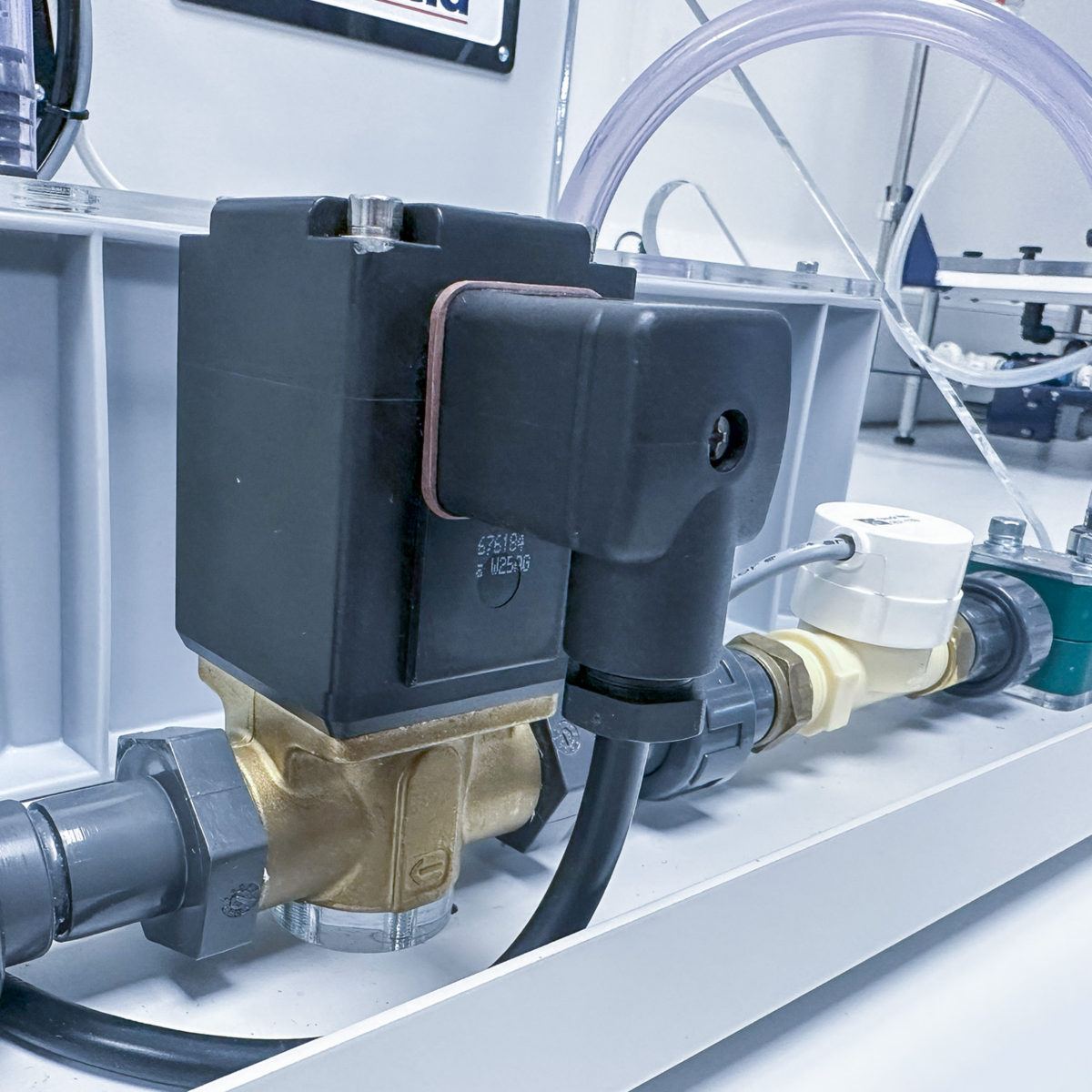 PCT61 - Flow Control - Armfield