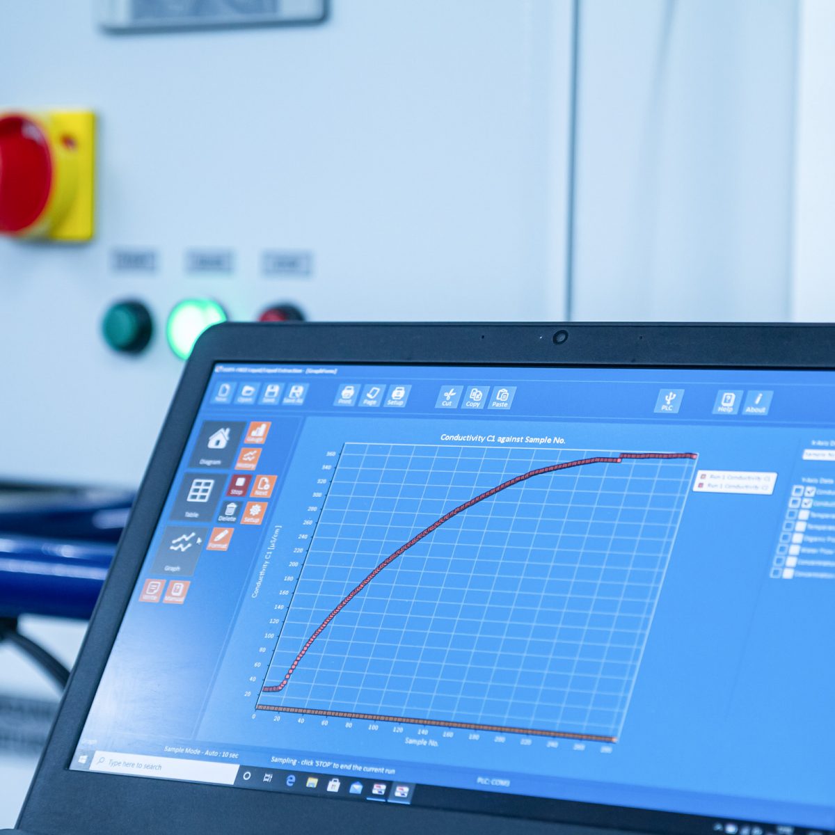 UOP5 MKII - Liquid / liquid Extraction Unit - Armfield
