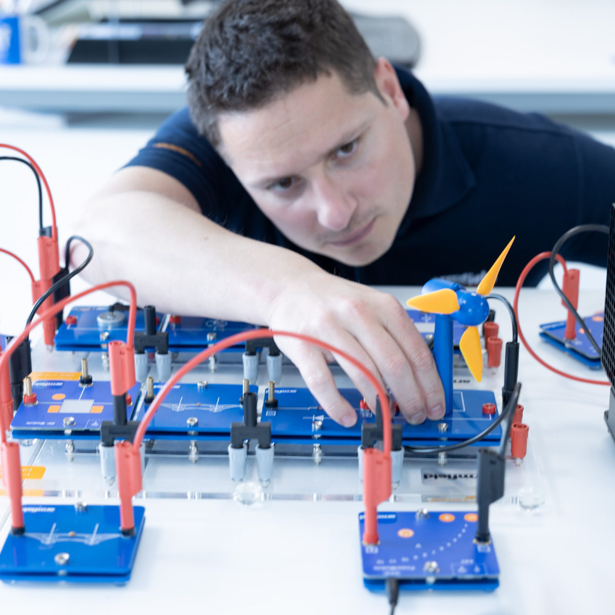 RE18 - Advanced Smart Grid Technology - Armfield