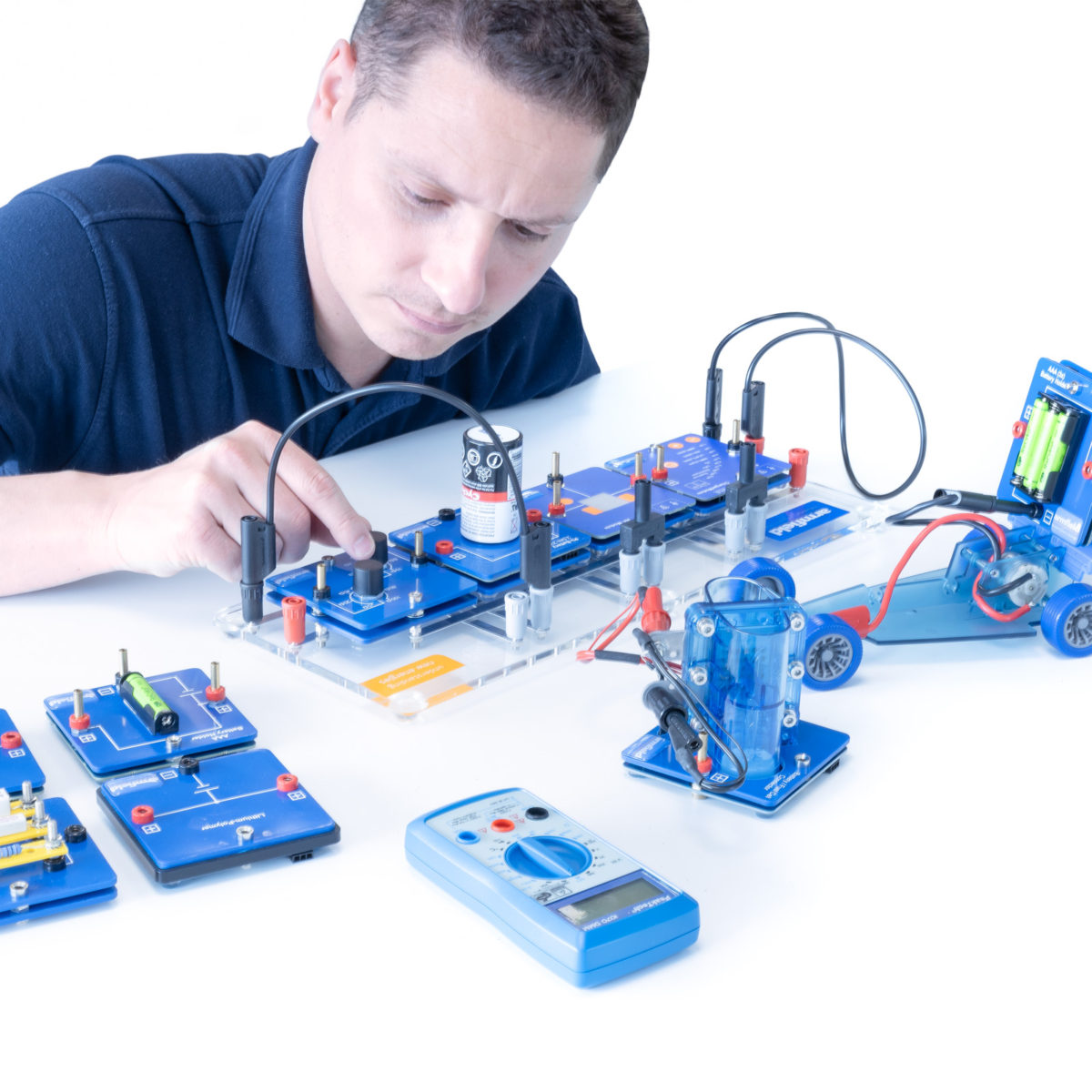 RE24 - Advanced Battery Technology - Armfield